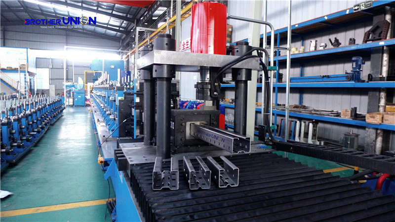 Shelving & Racking Upright Roll Forming Machine - Buy storage racking ...